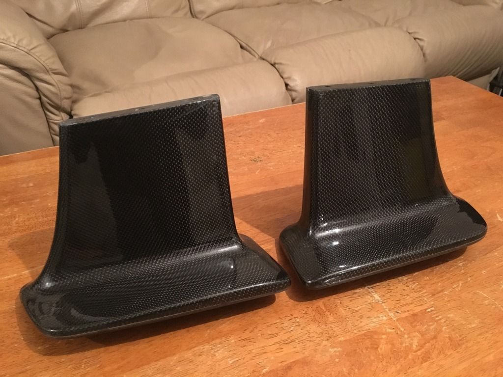 R34 gtr carbon spoiler legs | GTR Forum